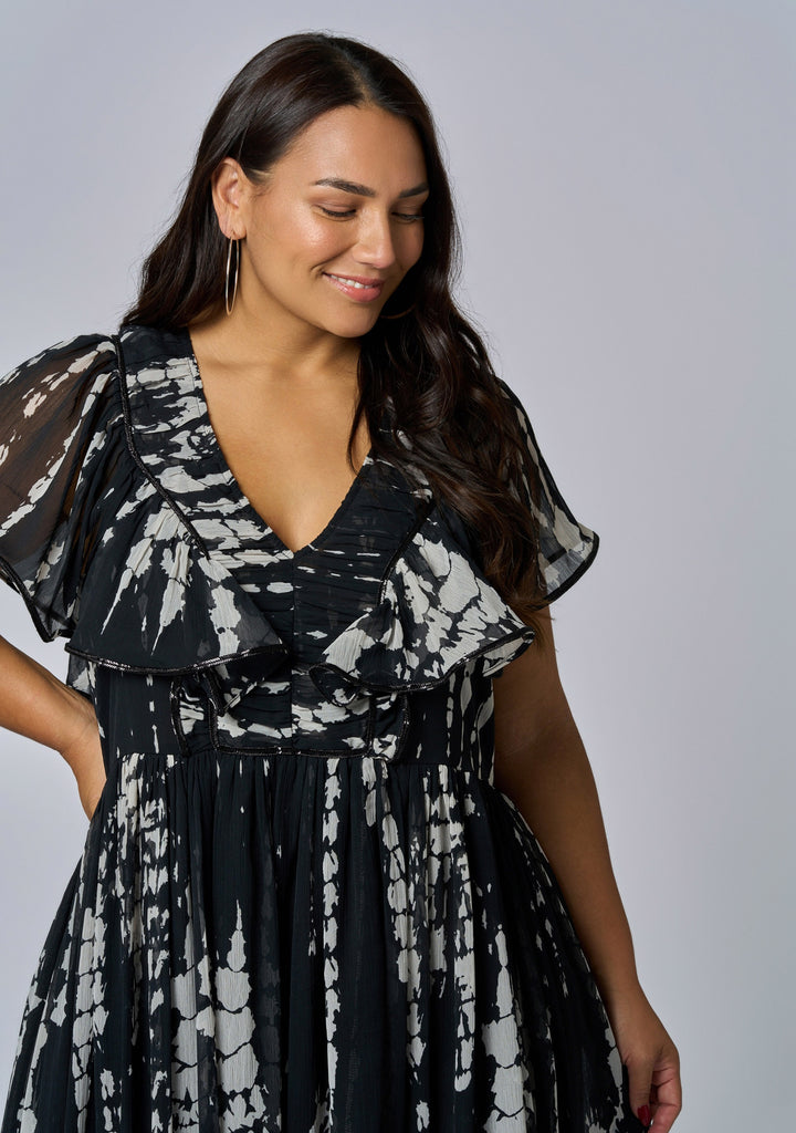 Buy Woven Stars Maxi Dress by THE POETIC GYPSY online - Curve Project